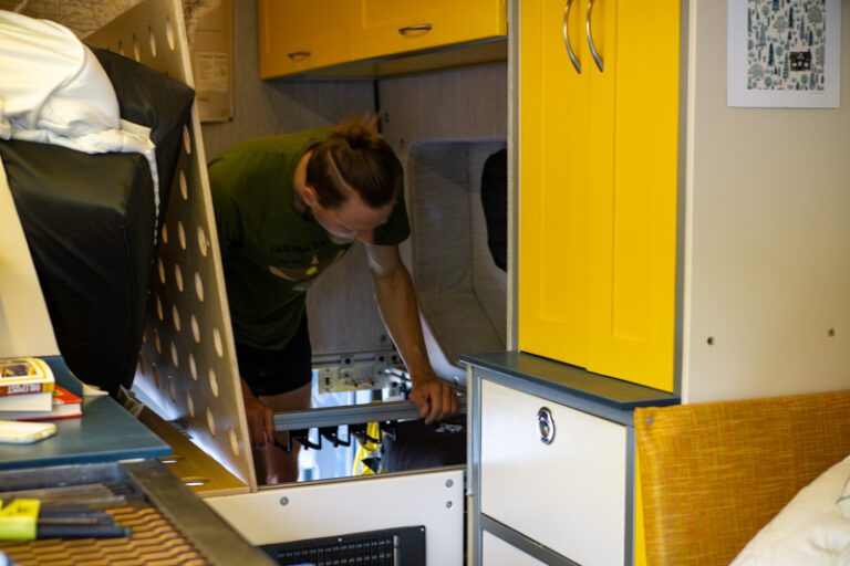 Ultimate Extruded Aluminum DIY Van Build Guide – Learn it All!