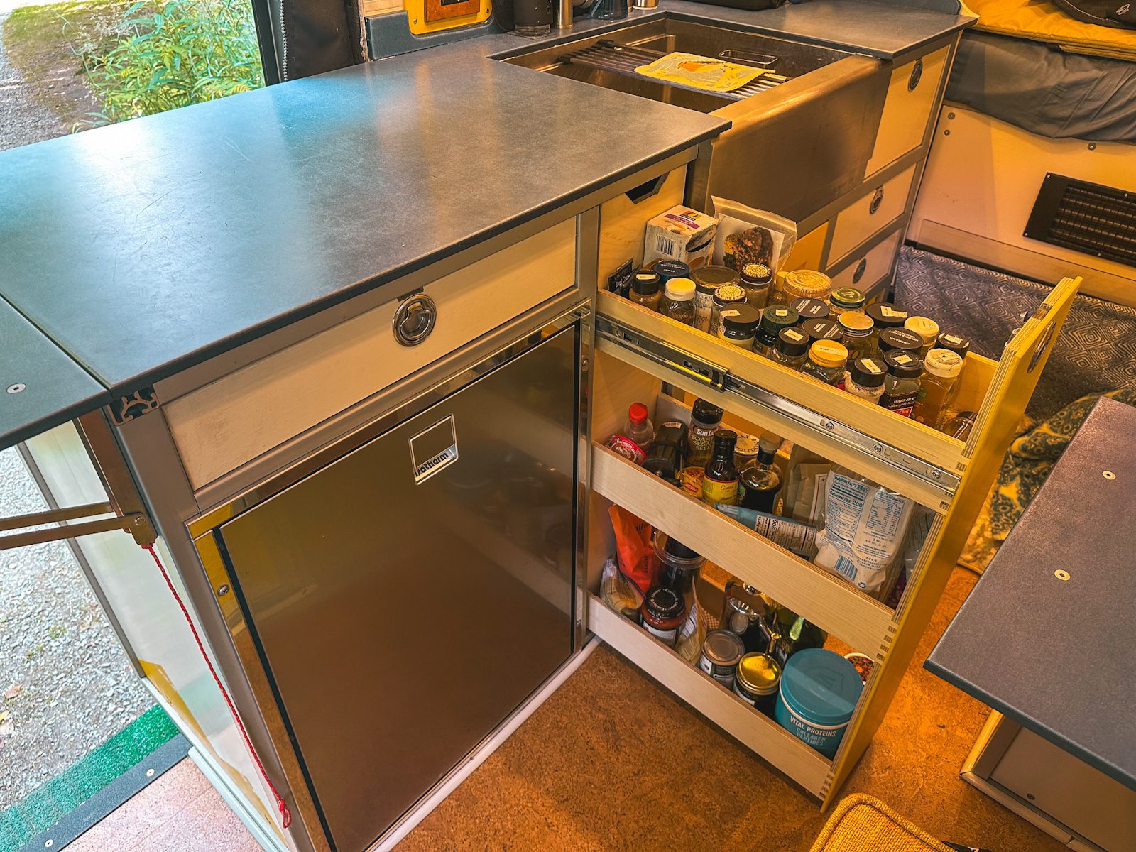 Camper Van Cooking: What do You Need in Van Life Kitchen? • Engineers ...